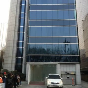 SM Entertainment Building (Headquarter) - Trazy, Korea's #1 Travel Shop